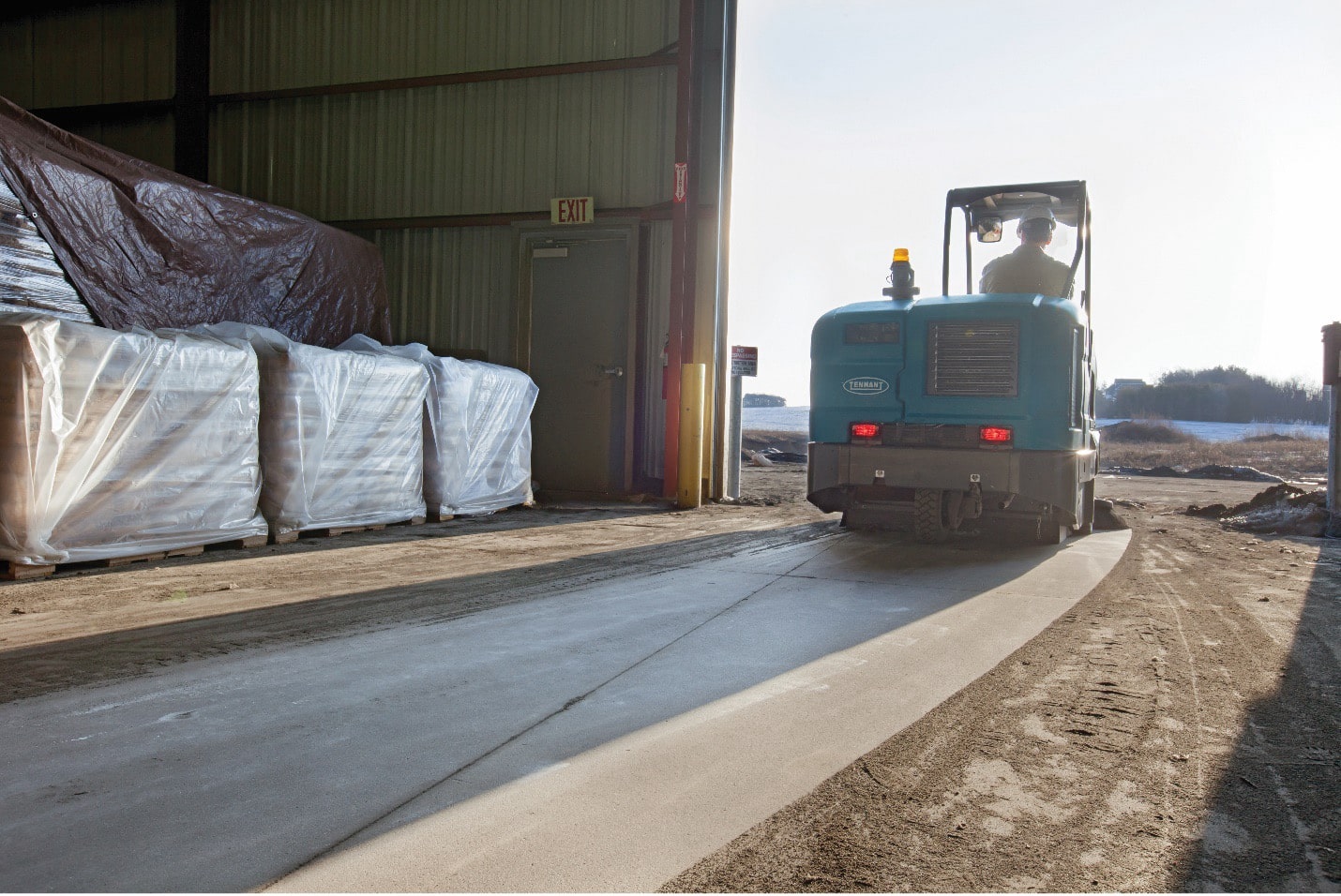 Five hidden hazards of poor industrial cleaning - Safe To Work