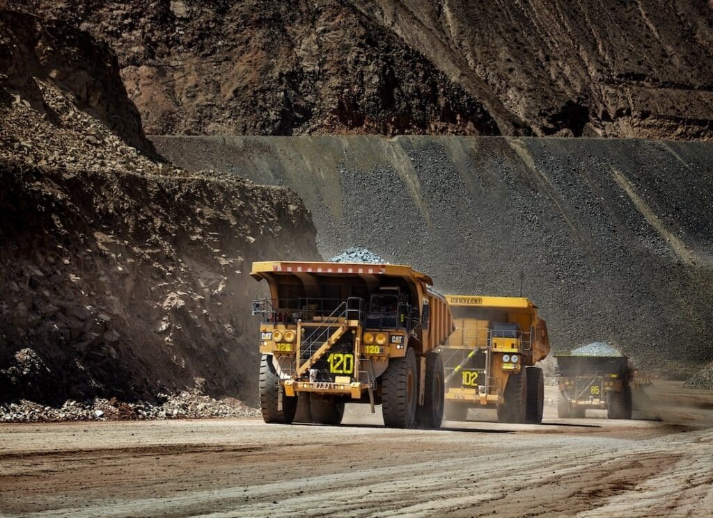 Regulator urges focus behind the wheel after mine crash - Safe To Work